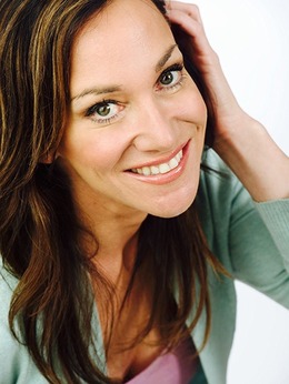 Laurie Burke个人资料简介,主演的电视剧电影,图片,写真_明星_电视猫